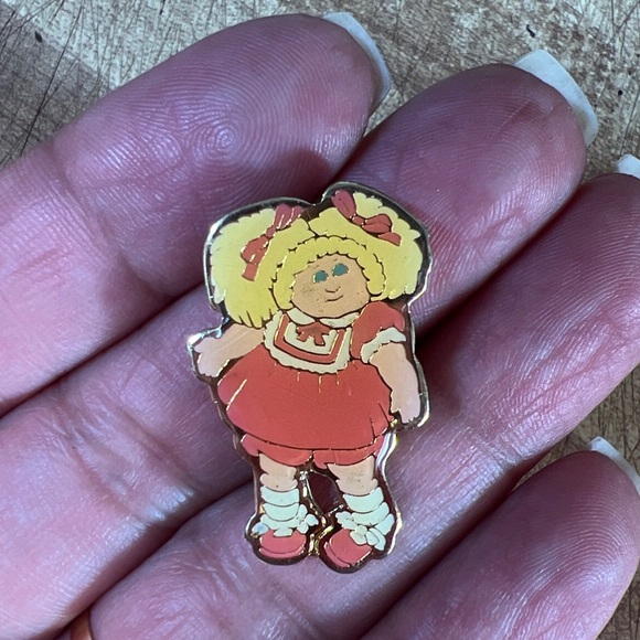 Cabbage Patch Kids | Other | Rare Vintage 988 Cabbage Patch Kids Pin ...